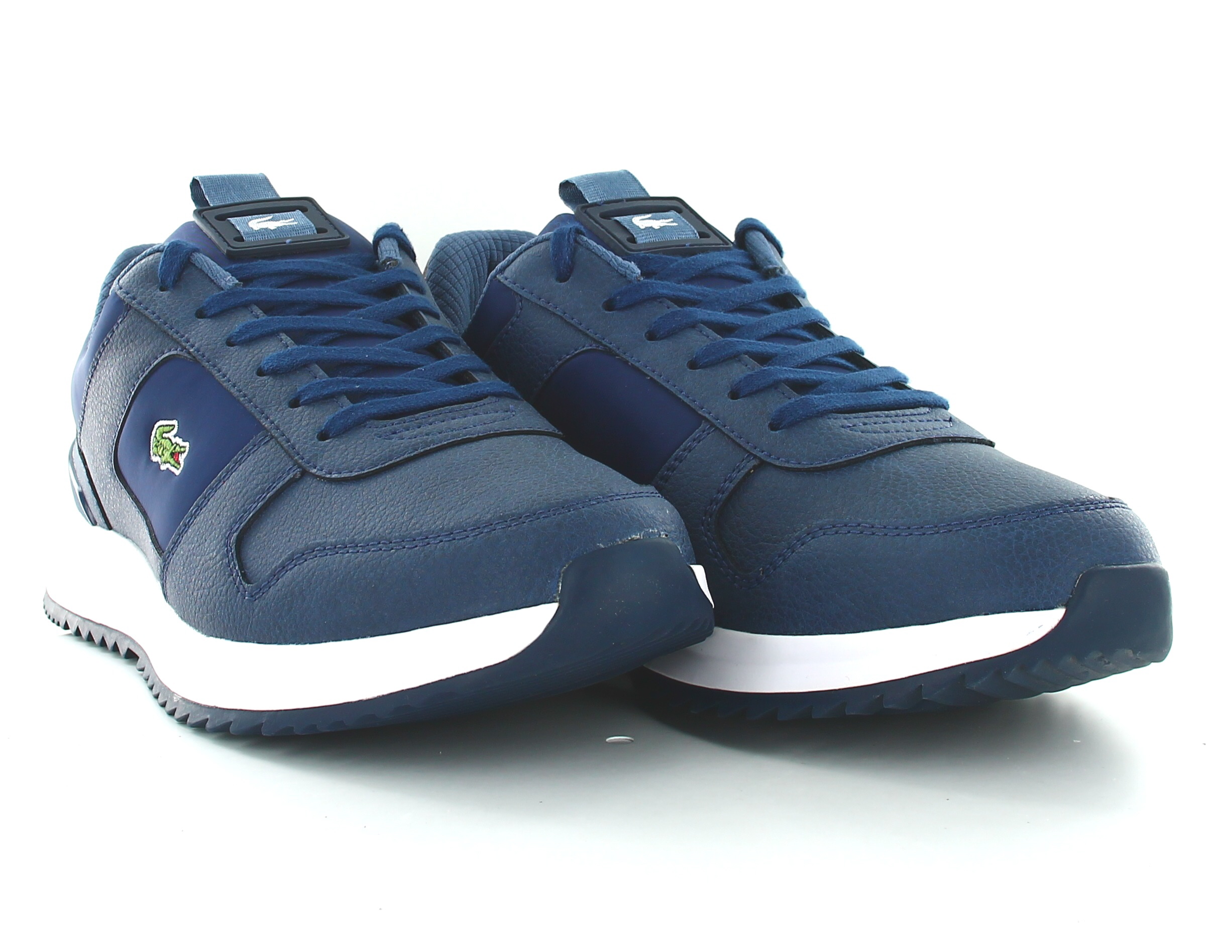 Lacoste 318 trainers store